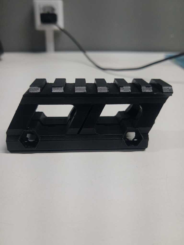 🔫 Picatinny Rail Riser 20mm with M5/M3 Slot・Free 3D File for ・Cults