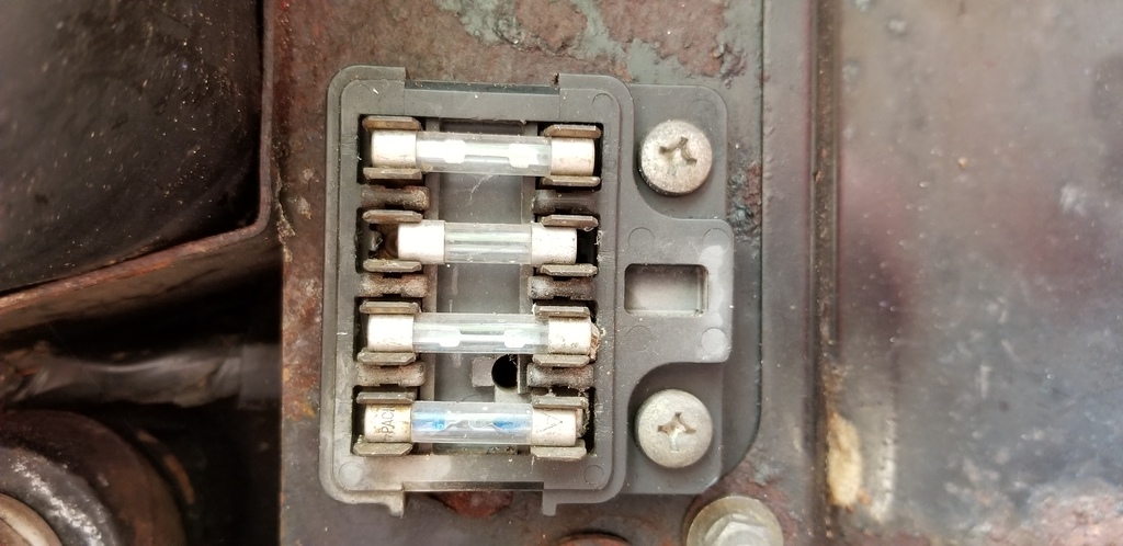 🚜 Yanmar Tractor Fuse Box Cover・Free 3D File for ・Cults