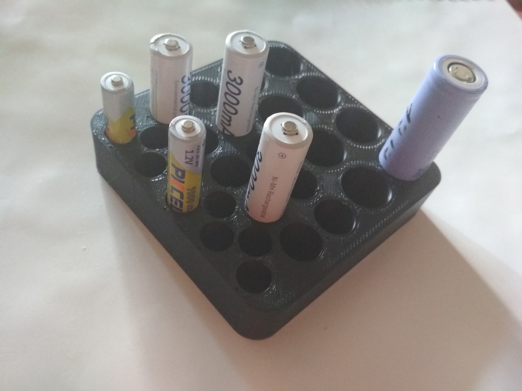 🔋 18650 AA AAA battery rack・Free 3D File for ・Cults