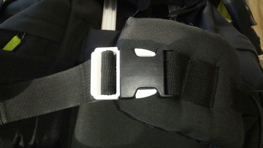 Free 3D file Montagne backpack buckle 🎒 ・Model to download and 3D print ...