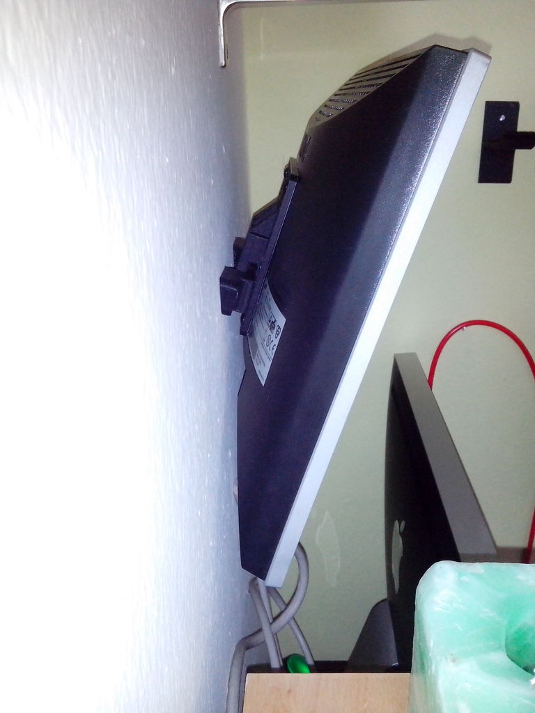 Free 3D file Inclined wall mount for VESA Monitor Wall Mount 🔧 ・3D ...