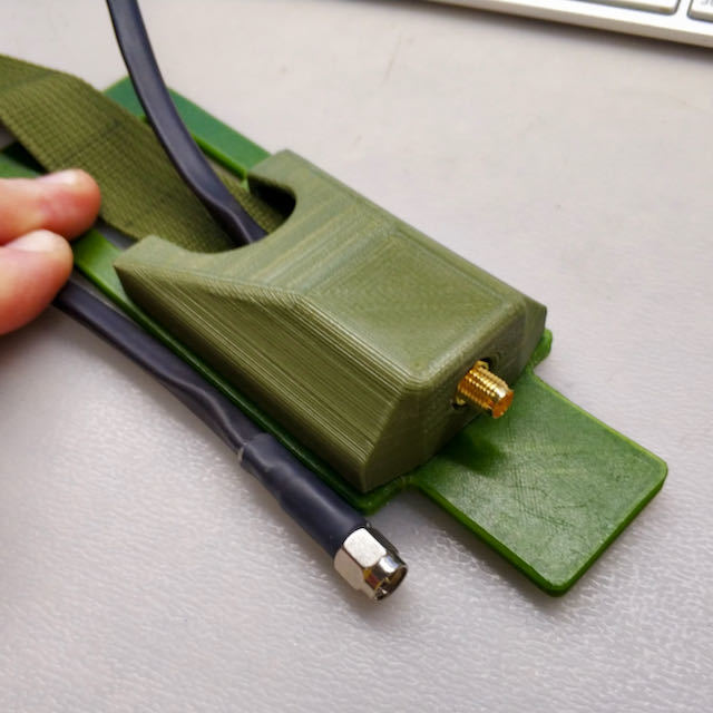 📶 Antenna relocator with MOLLE mount and integrated "tiger tail"・Free ...
