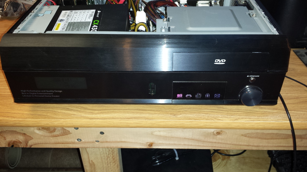 Free 3D file USB bracket for HTPC KT-600 Media PC Case 💾 ・Design to download and 3D print・Cults