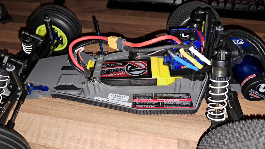 Free 3D file Traxxas Rustler 2wd shorty pack battery sled/adapter 🔋 ・3D ...