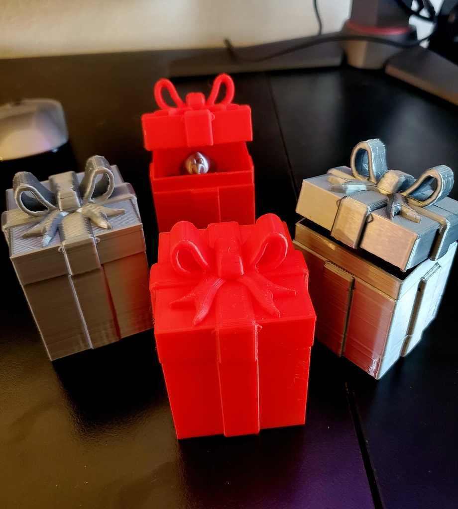 🎁 Hinged Gift Box (print in place)・Free 3D File for ・Cults