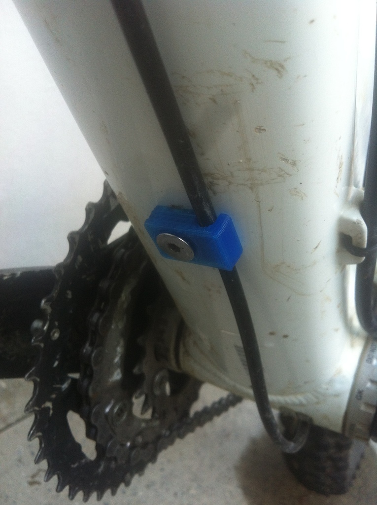 Free 3D file Attachment for cable or hose on a mountain bike 🔌・3D ...