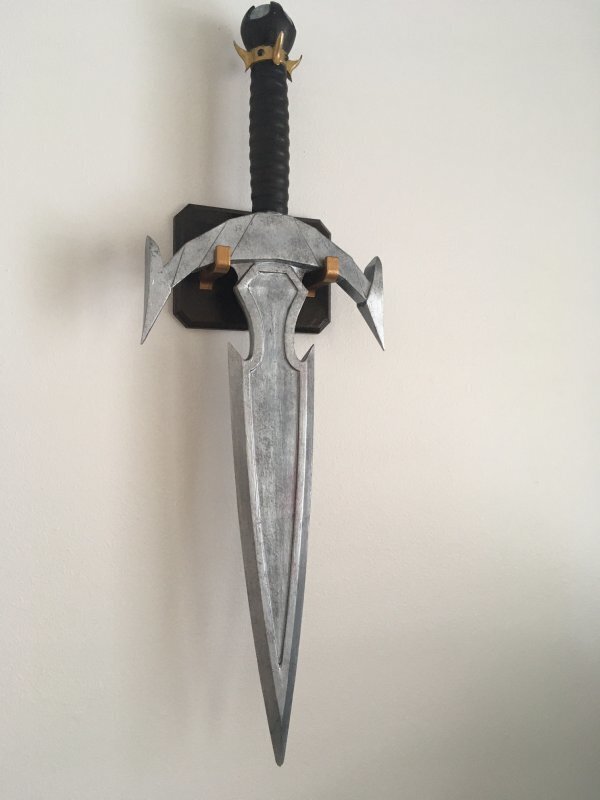 🪒 Wall Mount for Mehrunes Razor Dagger・Free 3D File for ・Cults