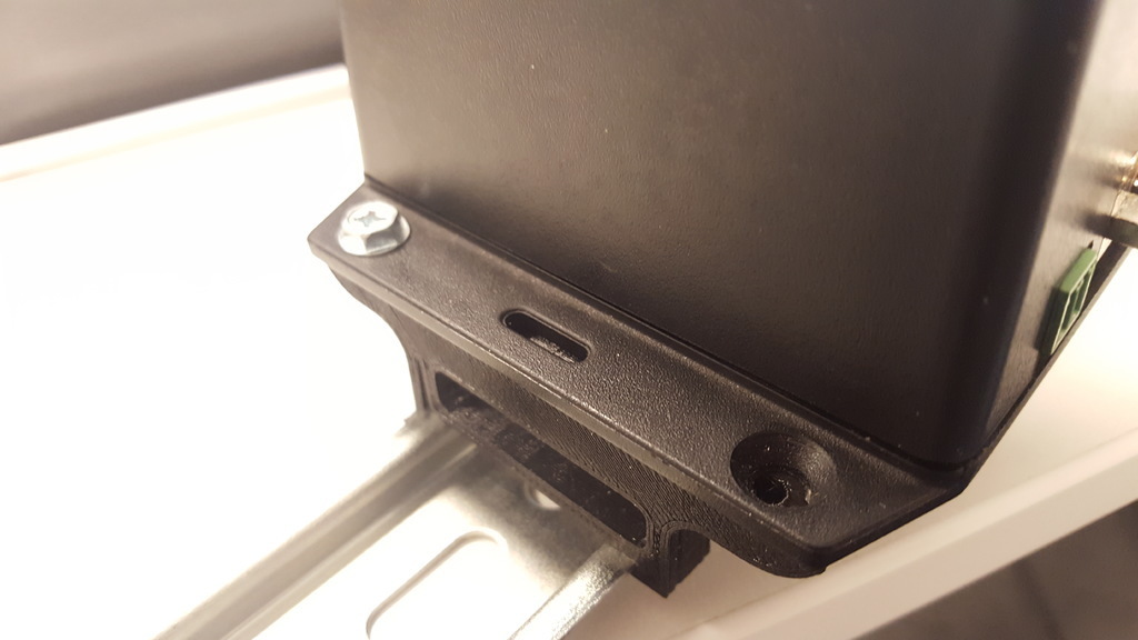 Free 3D file DIN Clip Hammond case 🦏 ・3D print object to download・Cults