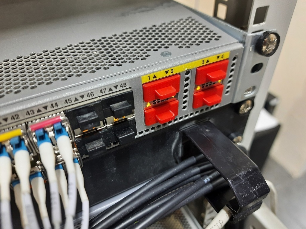 🔌 QSFP Plug・Free 3D File for ・Cults