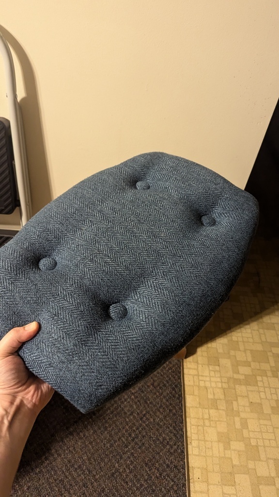 Free 3D file Stool Leg Mount Bracket Attachment Connector 🦵 ・Object to ...