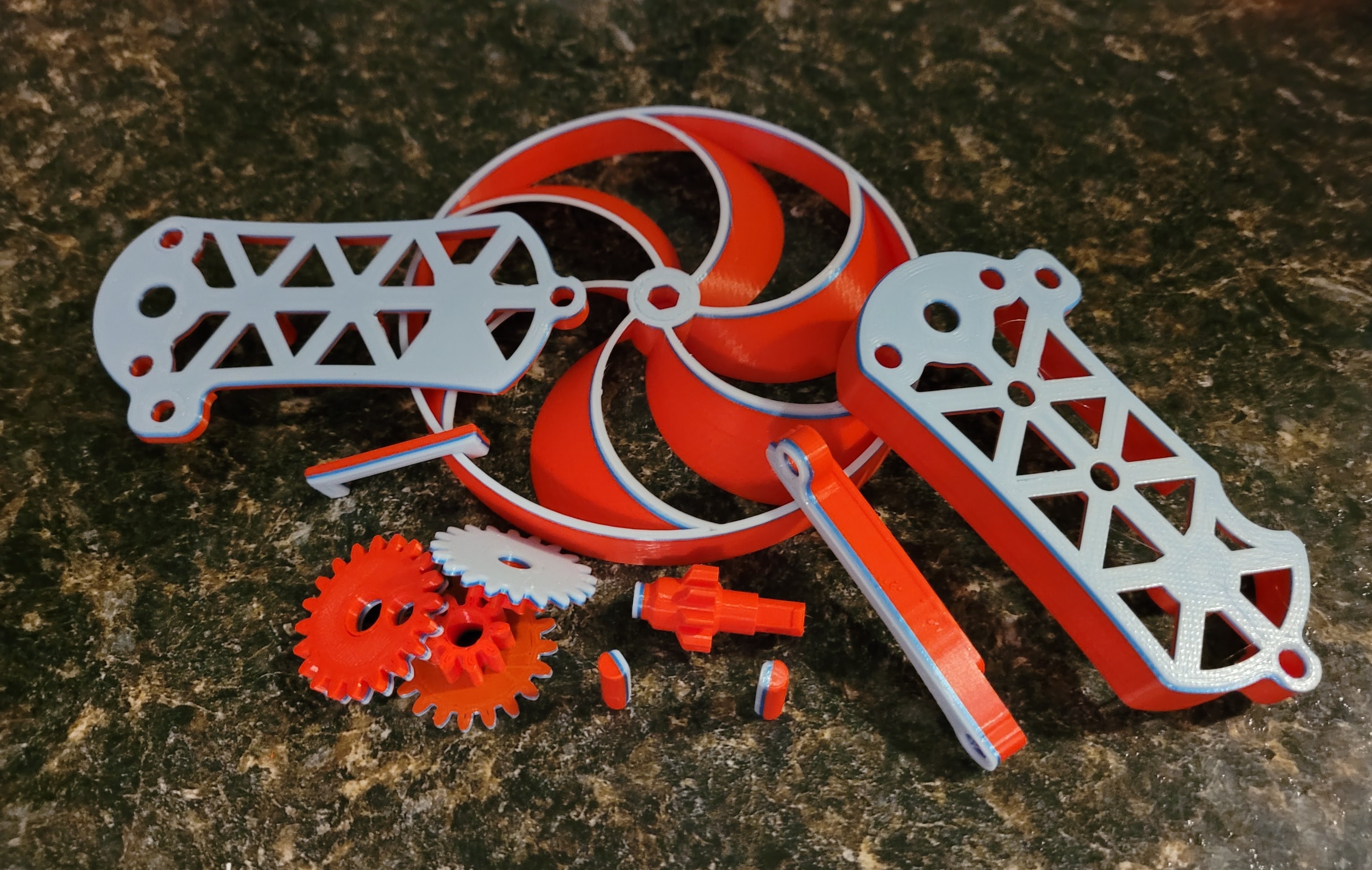 3D printed Squeeze fan - New waterproof fan!(screwless)・Cults