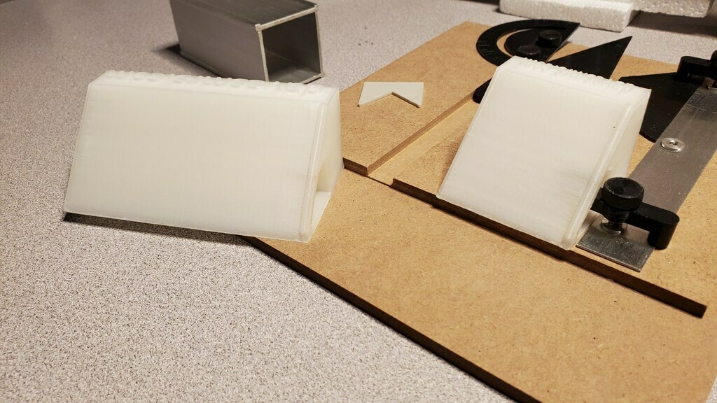 Free 3D file 45 degree edge guide for micromark sand-it 👽・3D printer ...