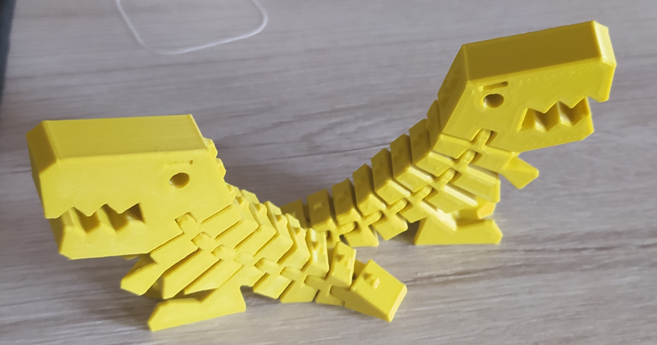 3D printing Flexi Rex with stronger links・Cults