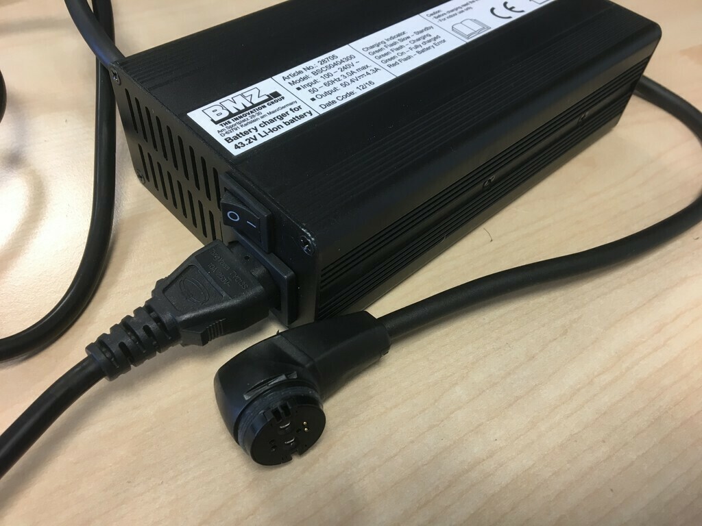 ⚡ Electric Skateboard Battery Enclosure with Rosenberger RoPD 10s4p ...