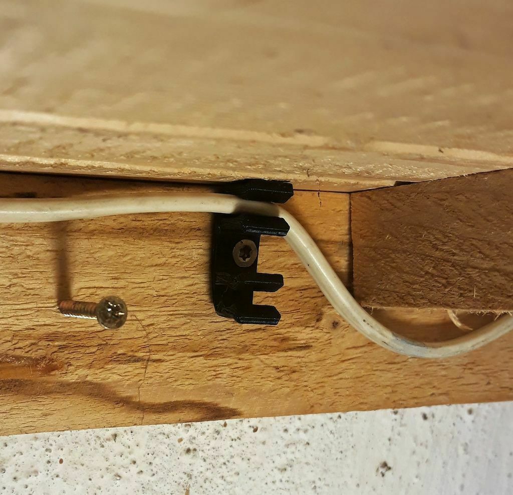 Free 3D file cable holder / cable bracket / Kabelhalter 🔌 ・Design to ...