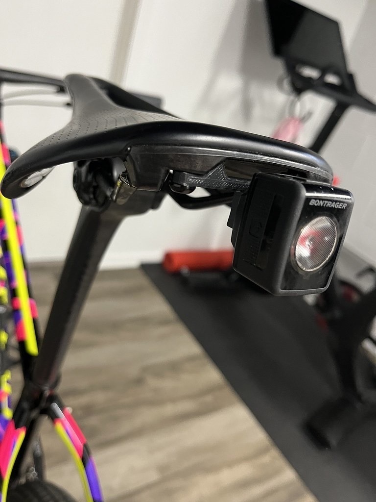 Free 3D file Specialized SWAT/Bontrager Flare Mount 👽 ・3D printer ...