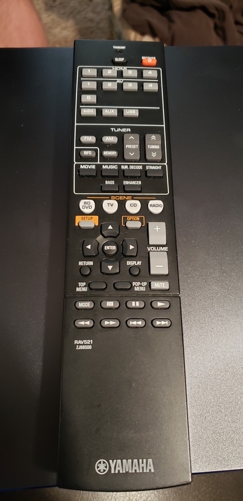 免费 3D 文件 YAMAHA REMOTE BATTERY COVER 🔋 ・可下载 3D 打印机模型・Cults