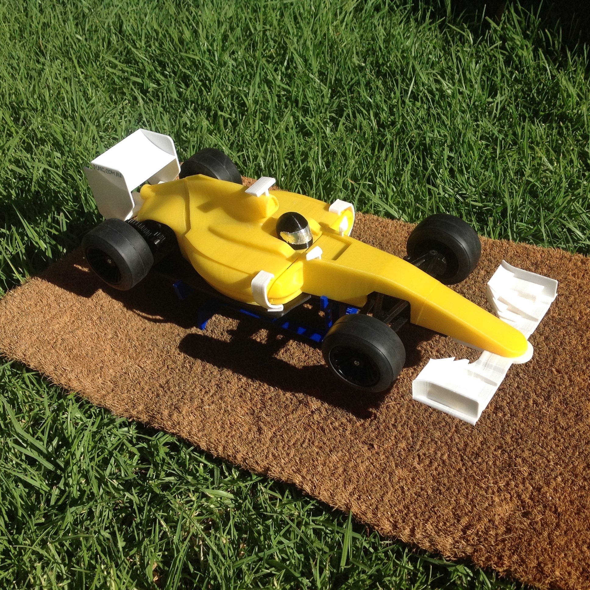 3D printing OpenRC F1 car - 1:10 RC Car・Cults