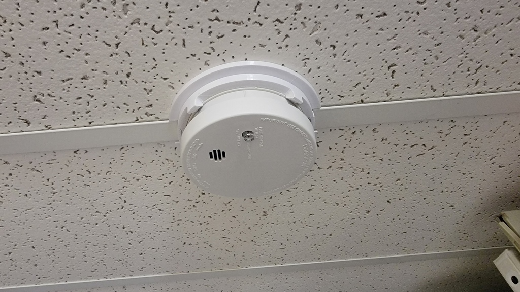 Free 3D file Smoke Detector Mount for Suspended Ceiling 🚬 ・3D printing ...