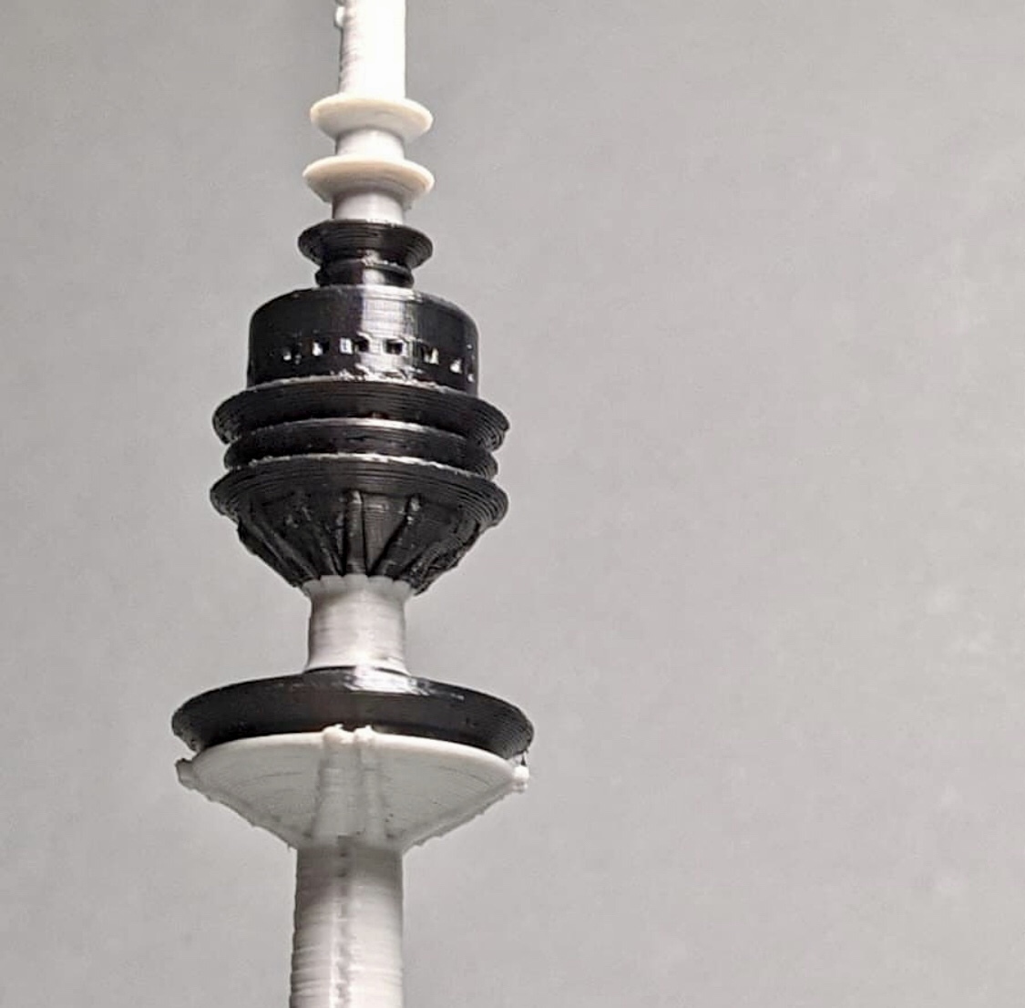 Free 3D file Liberation Tower - Kuwait 🇰🇼 ・Object to download and to 3D print・Cults