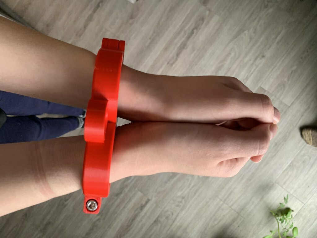 🔞 Irish Handcuffs - V1・Free STL File for 3D printing・Cults