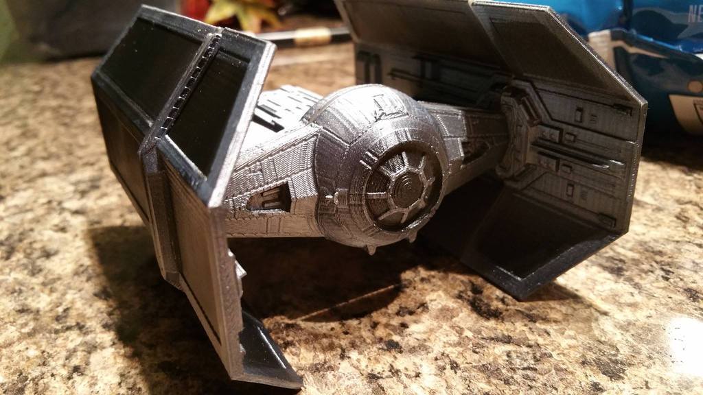 3D printed Tie Advanced X1・Cults