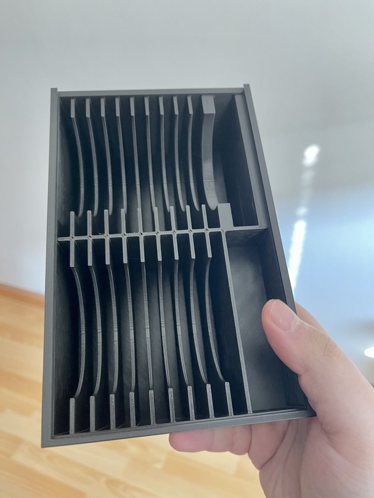 Free 3D file Smash Up Storage Box for Base Game + 3 Expansions (20 ...