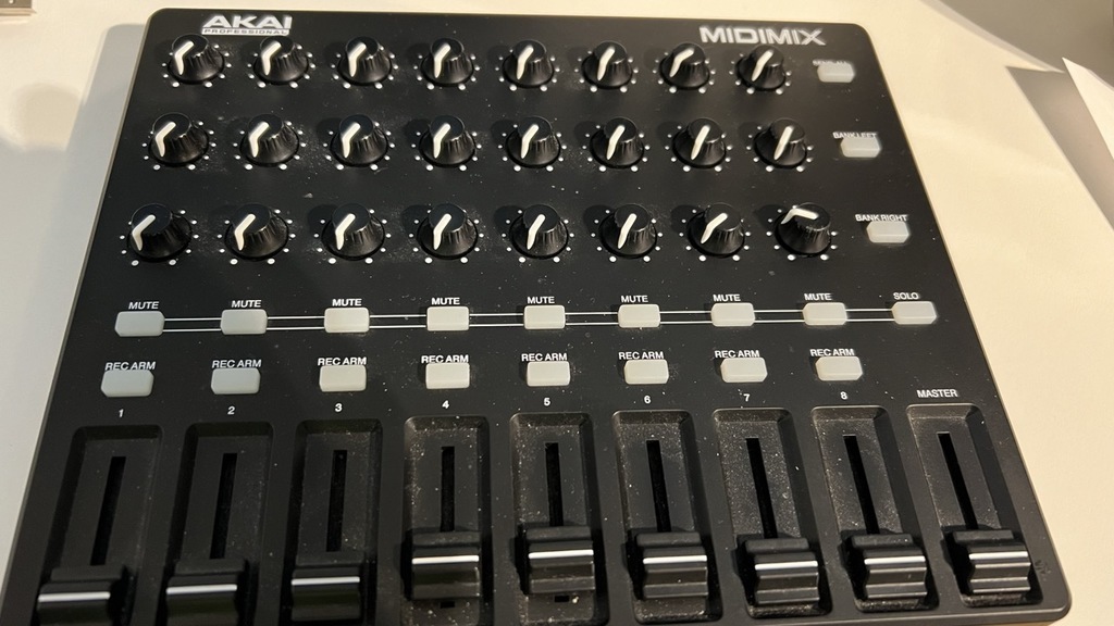 Free 3D file Akai MidiMix knob 🎵 ・3D printing model to download・Cults