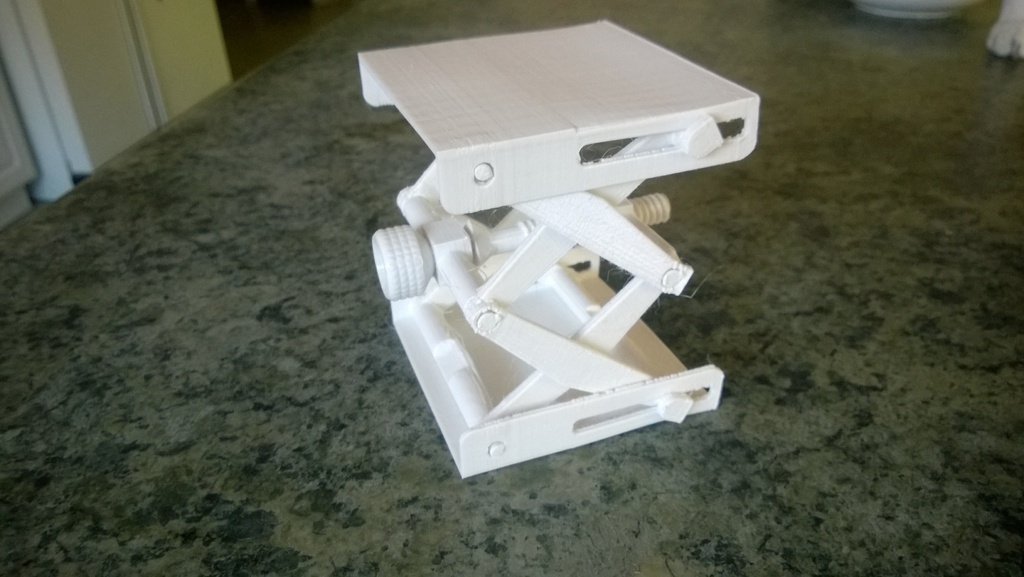 3D printable Platform Jack [Fully Assembled, No Supports]・Cults
