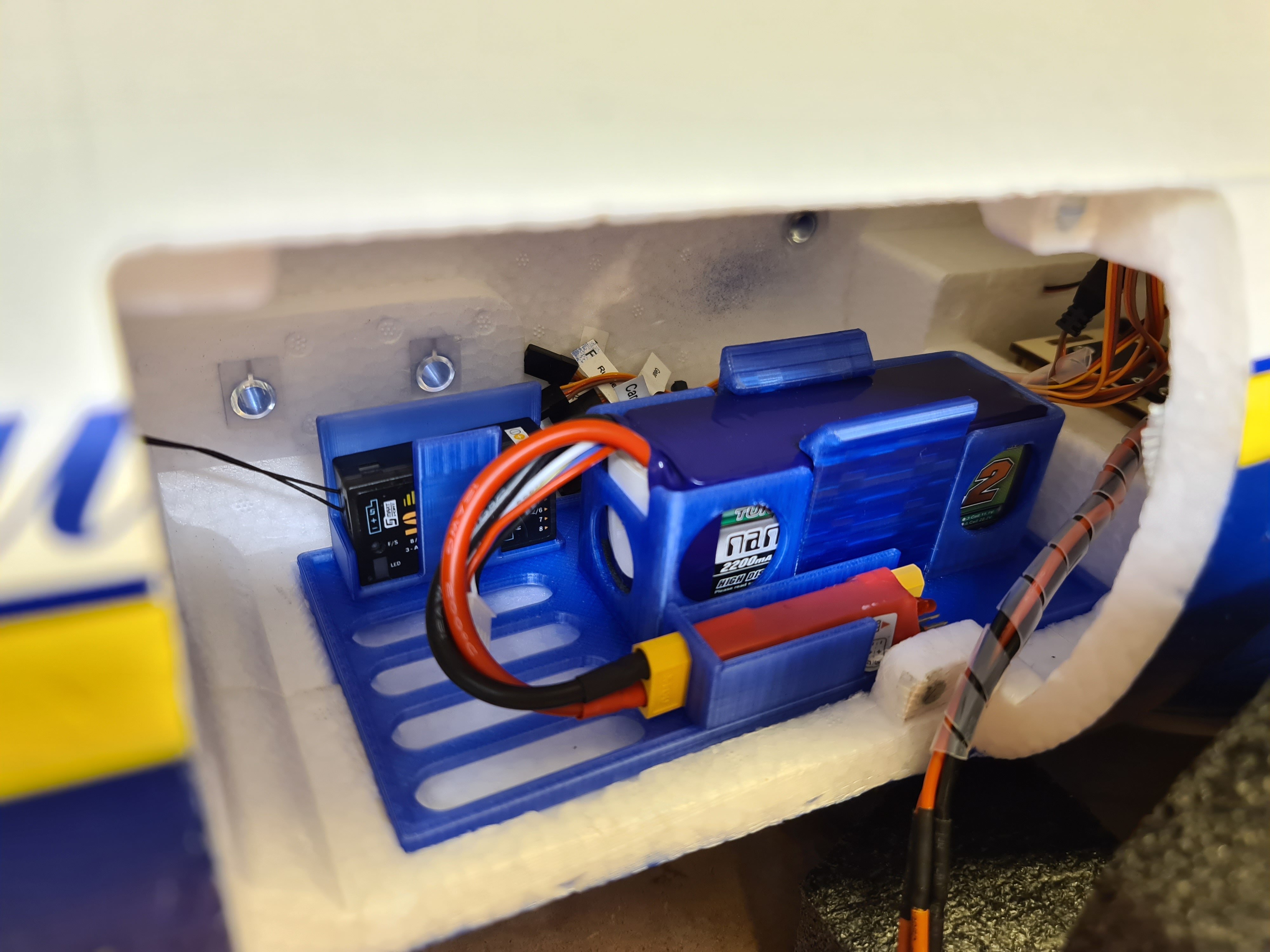 3D print Avios C-130 Hercules battery & accessory tray・Cults