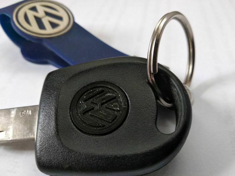 Free 3D file VW key button 🔑 ・3D printable model to download・Cults