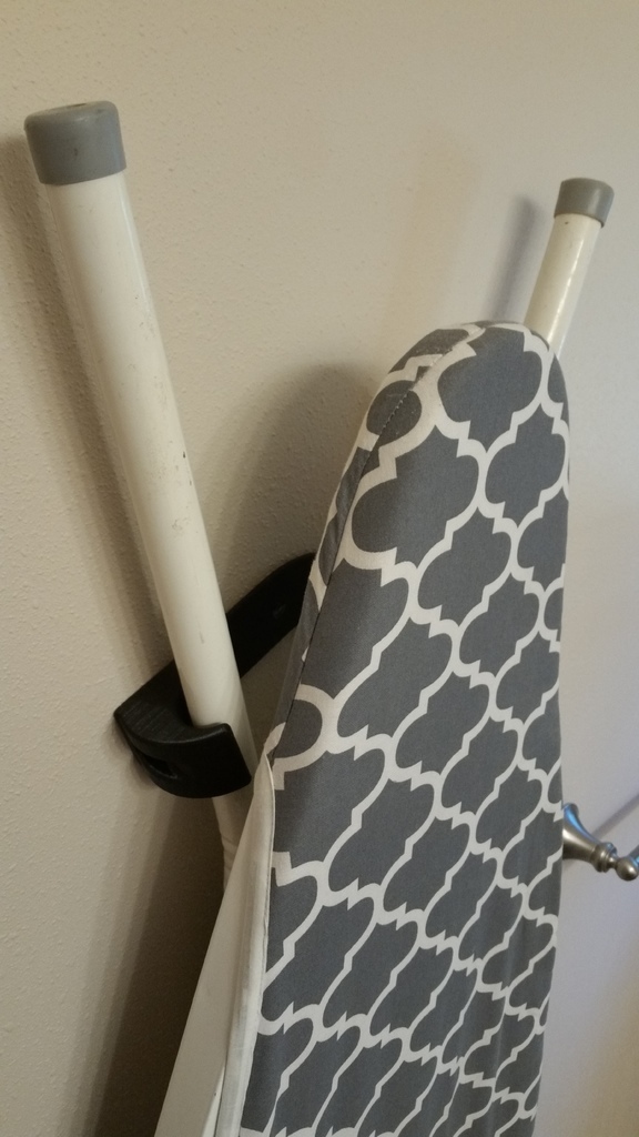 🪝 Ironing board hanger・Free 3D File for ・Cults