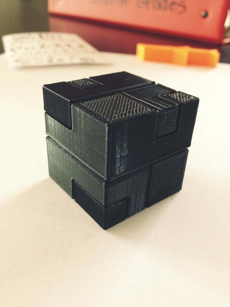 3D printed Printable Interlocking Puzzle #3 - Level 4 by Bram Cohen・Cults
