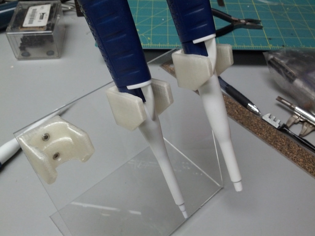 🔧 Pipettor Stand・Free 3D File for ・Cults