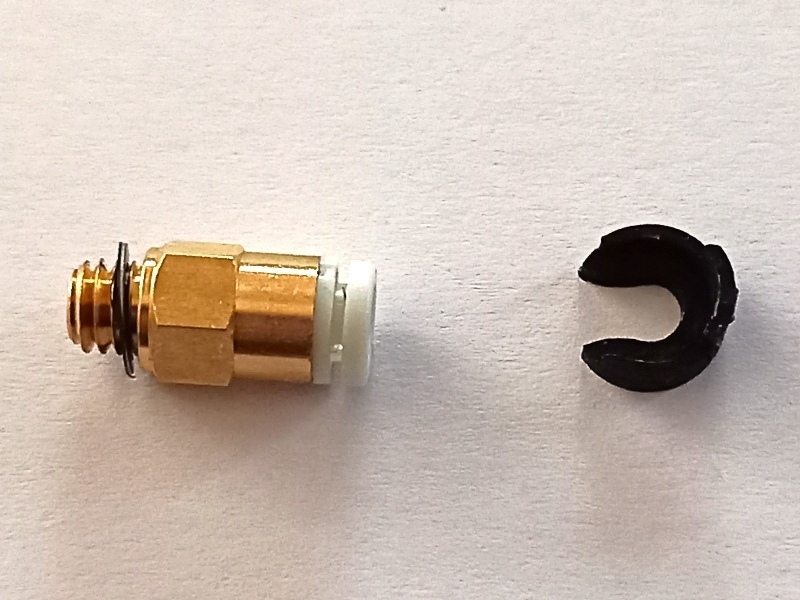 Free 3D file Bowden Clip Inner Diameter 4,5mm 🔧 ・3D printing model to ...