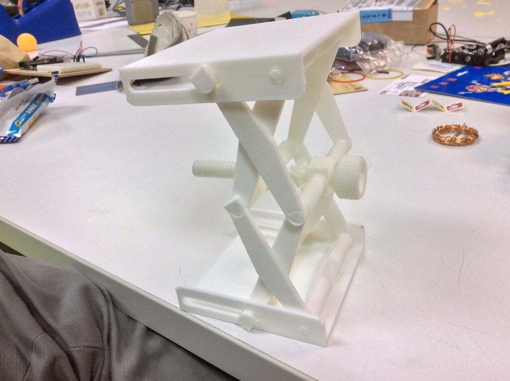 🎠 Platform Jack [Fully Assembled, No Supports]・3D Print・Cults