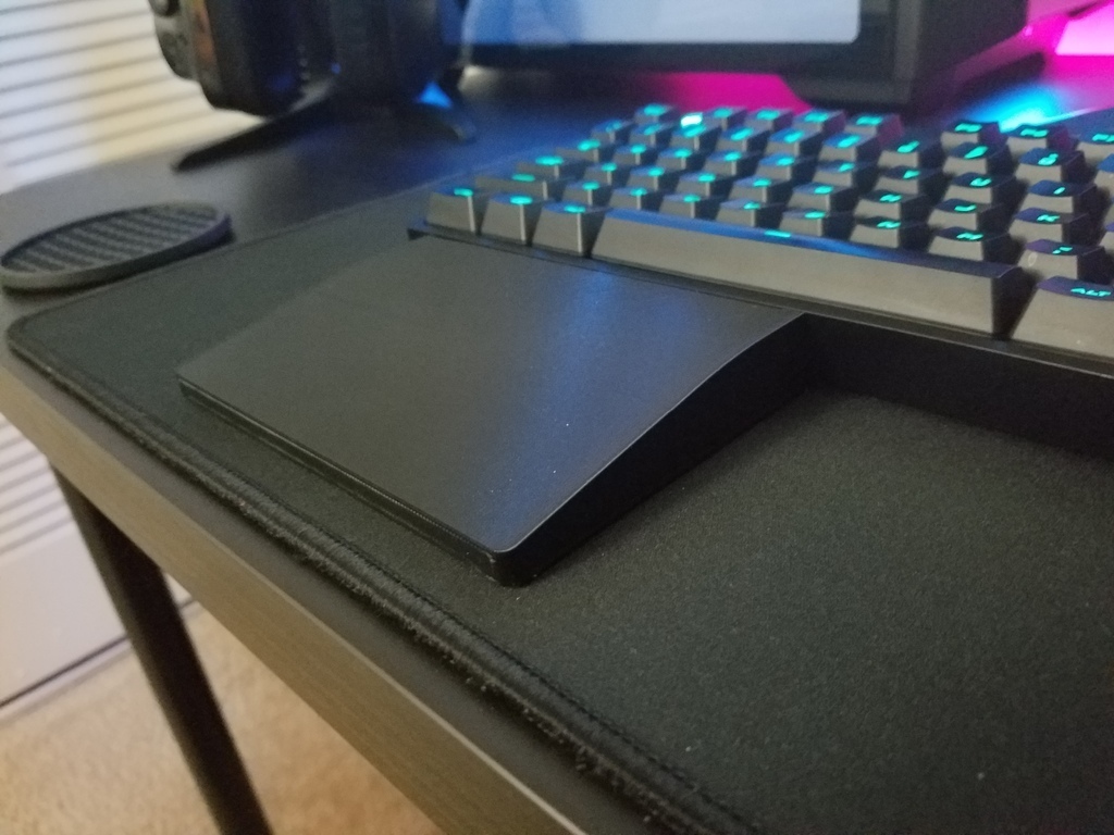 Free 3D file Keyboard 1/2 Wrist Rest ⌨️ ・3D printable object to ...