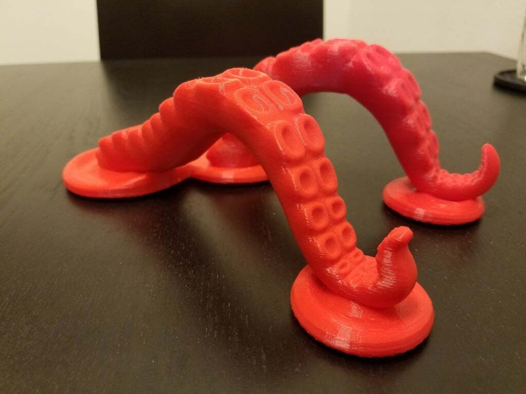 3D printable Octopus Tablet Stand Version Two・Cults
