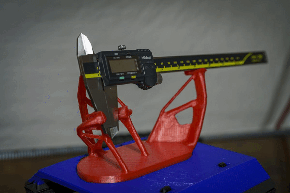 🧑‍🔧 Desktop Caliper Stand - 8in V2・Free 3D File for ・Cults