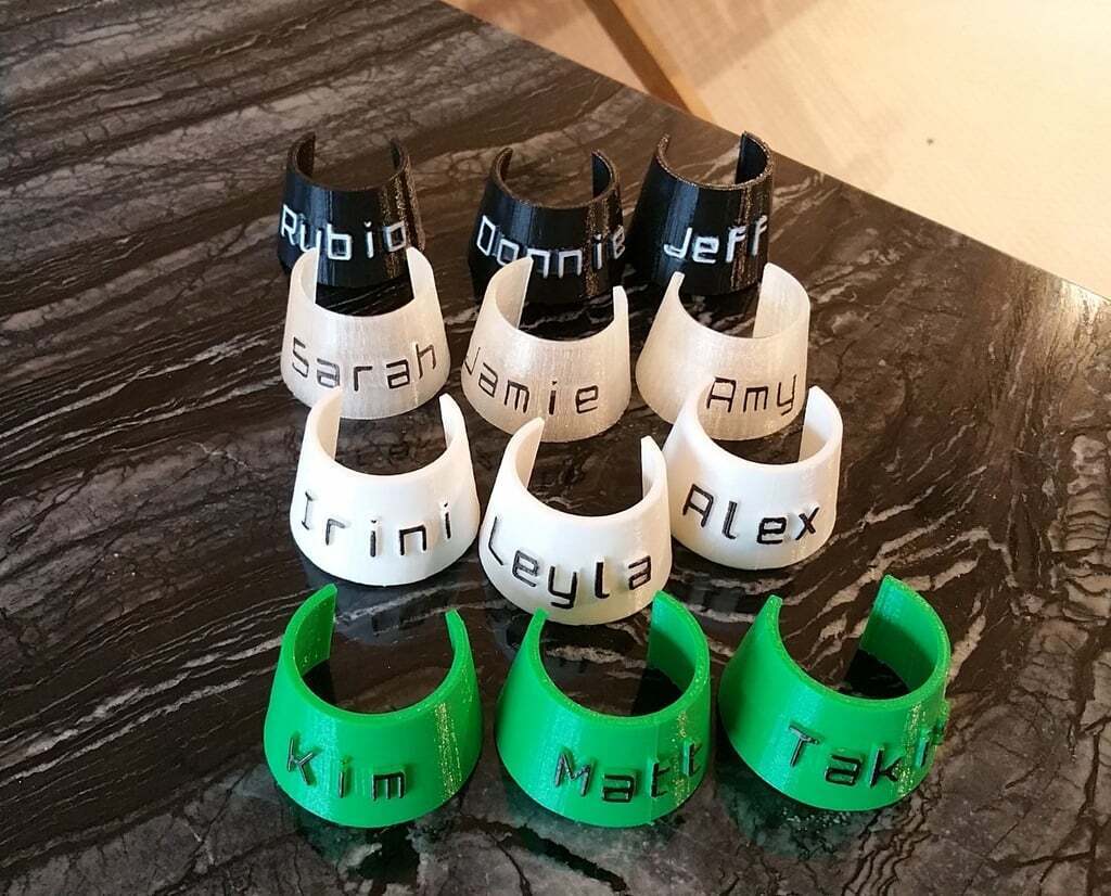 3D printable Customizer-enabled Bottle Name Tag Generator・Cults