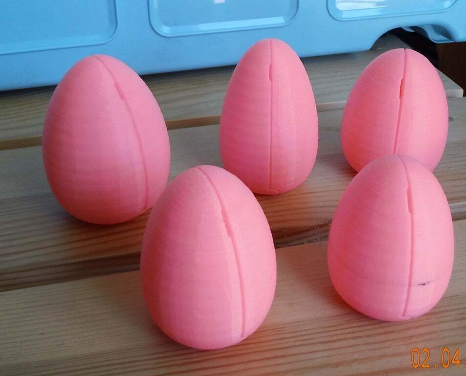 3D printable Surprise Egg #2 - Tiny Fork Lift・Cults