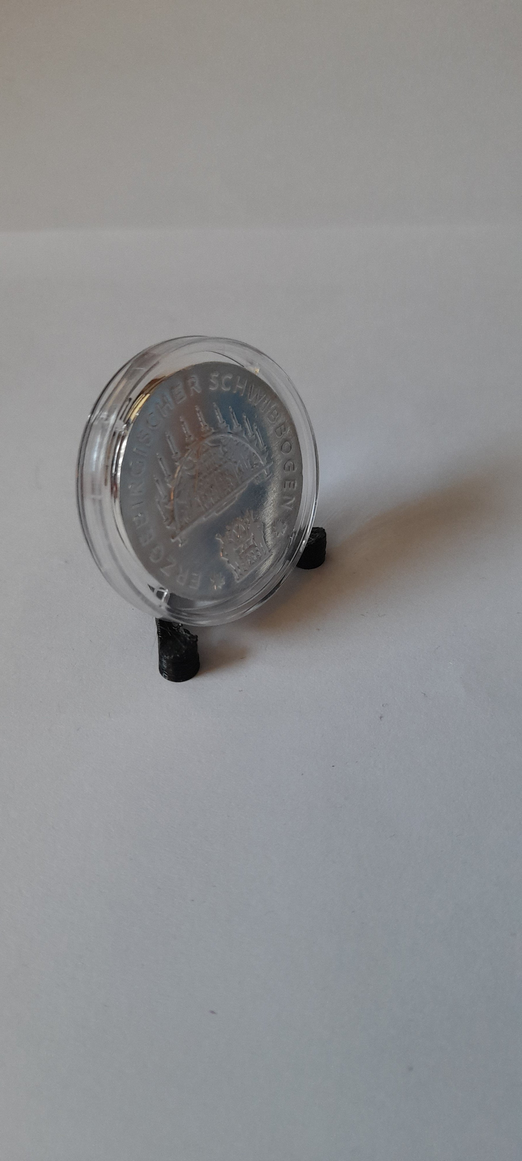 3D printed Display Coin Stand・Cults