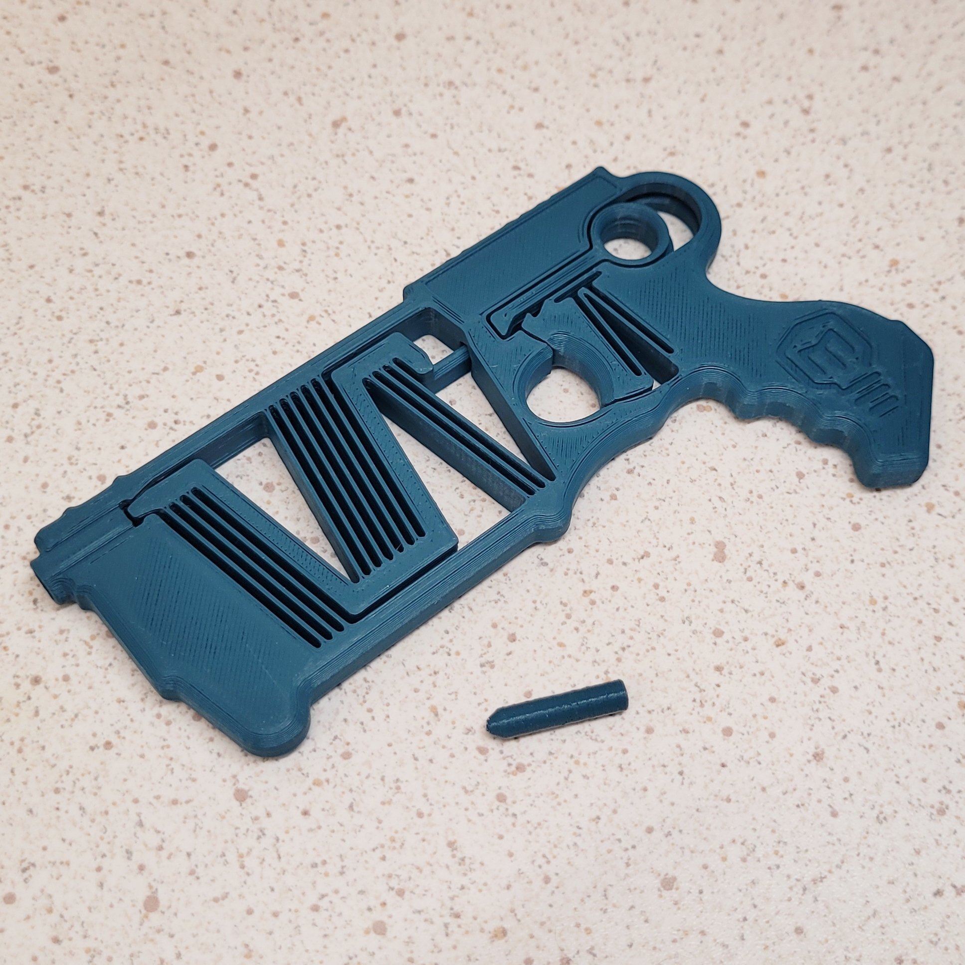 3D printable One Piece Compliant Mechanism Blaster (Mark Rober)・Cults