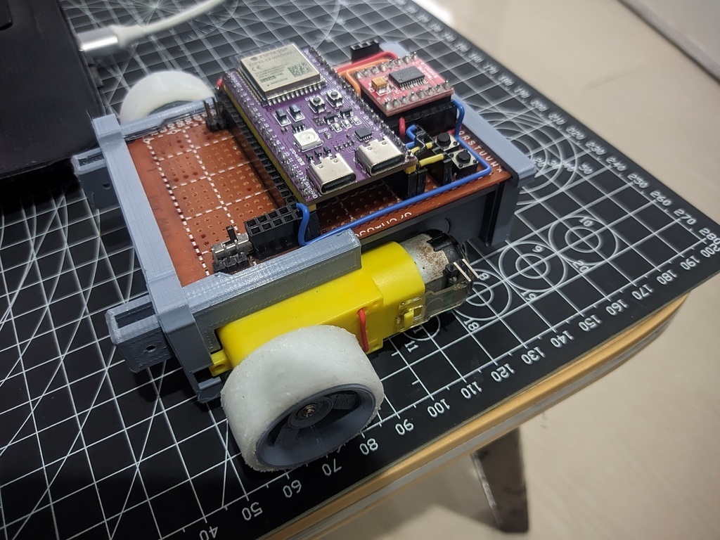 Free 3D file Line Follower 🧑‍🔧 ・Template to download and 3D print・Cults