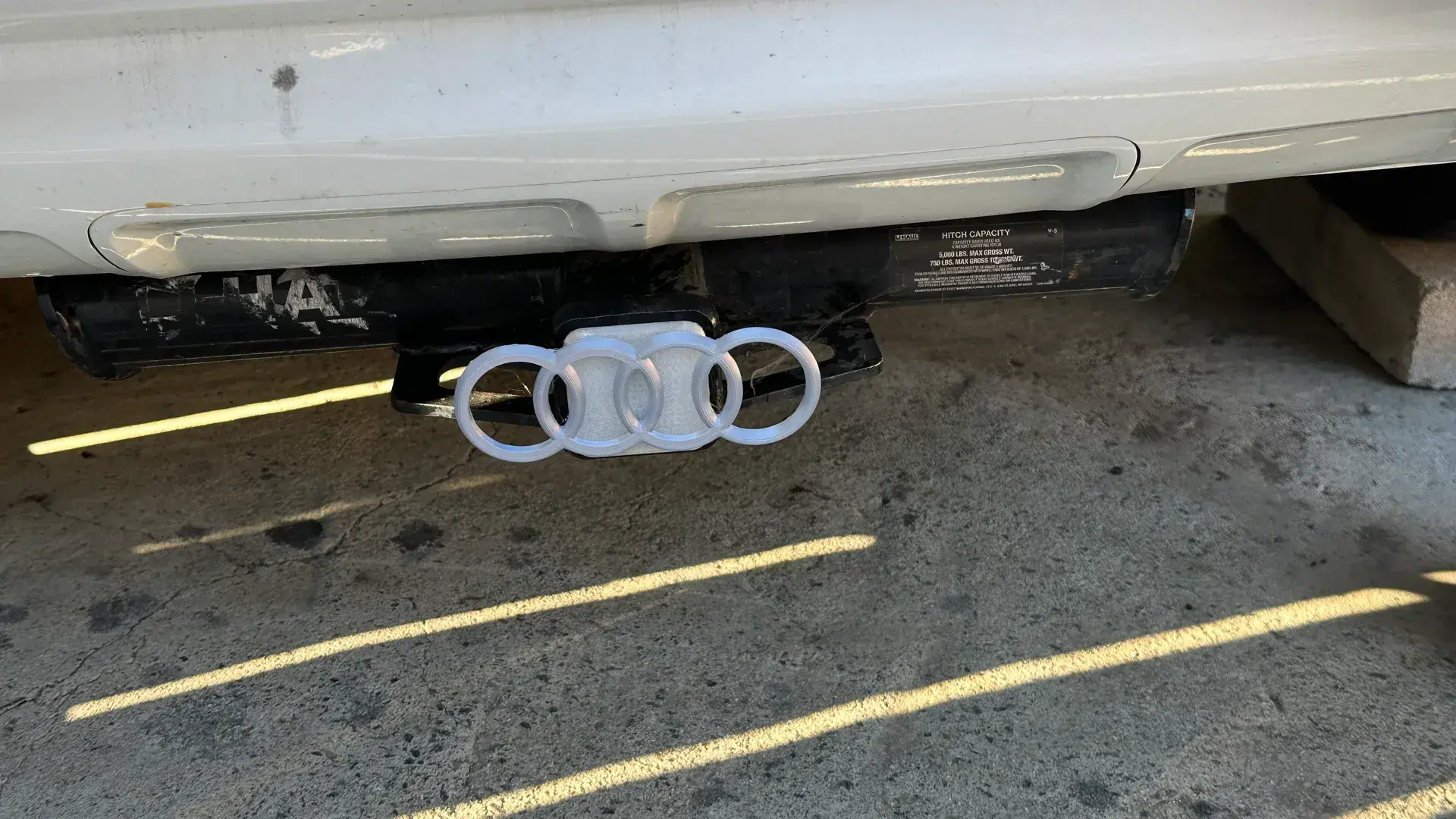 Free 3D file UPDATED -Audi Q5 hitch cover/insert 🚗 ・Object to download ...