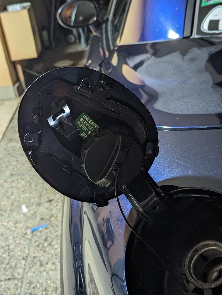 Free 3D file NC MX5 / Miata fuel cap holder ⛽ ・3D printer design to ...