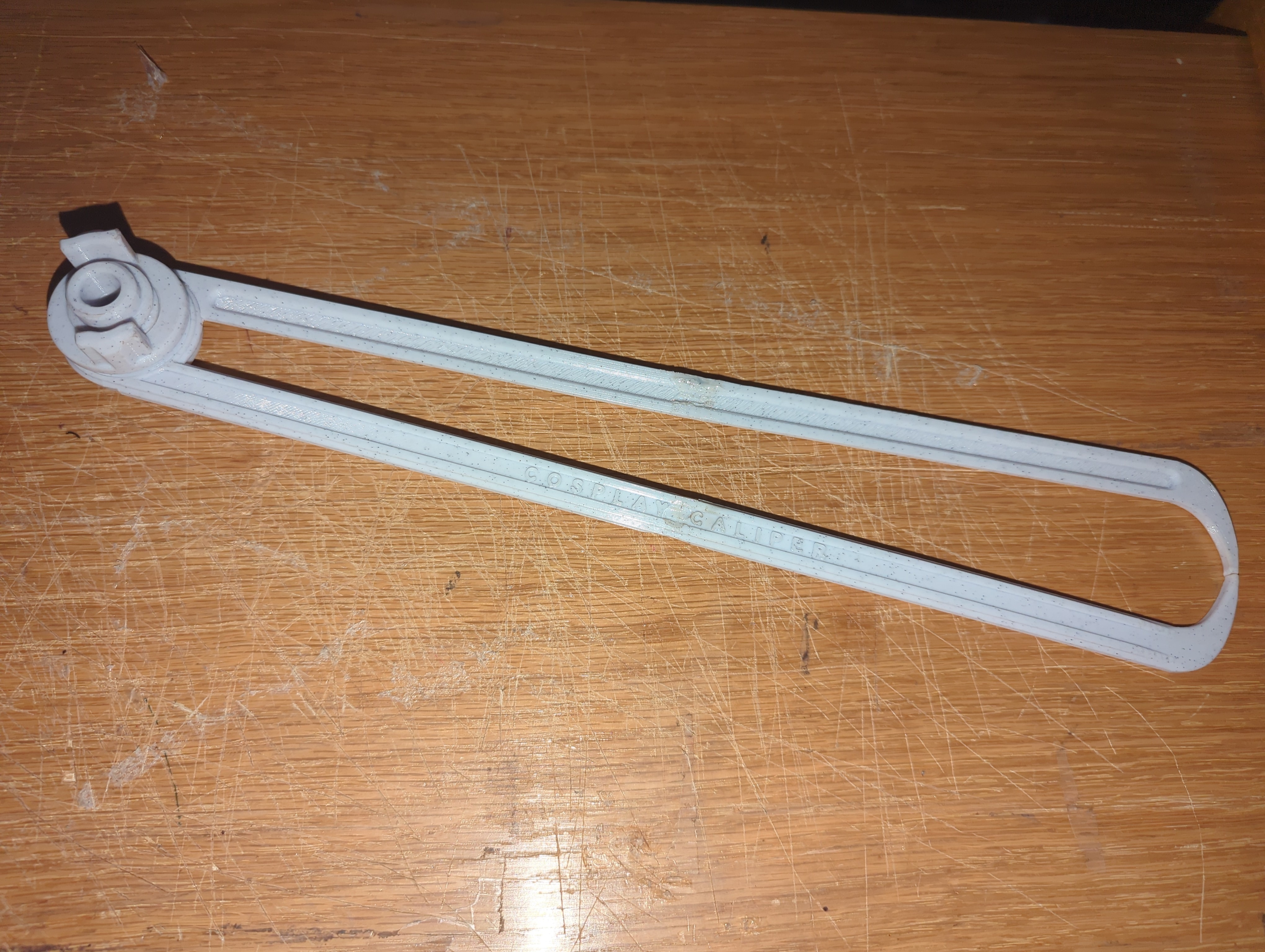 3D printing Lockable Cosplay Caliper V2・Cults