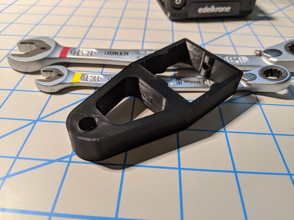 Free 3D file Oculus Rift mount for 40mm 8020 extrusion 👽 ・3D printer ...