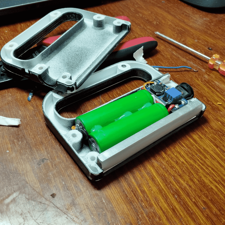 Free 3D file LED flashlight 🔦 ・3D print object to download・Cults