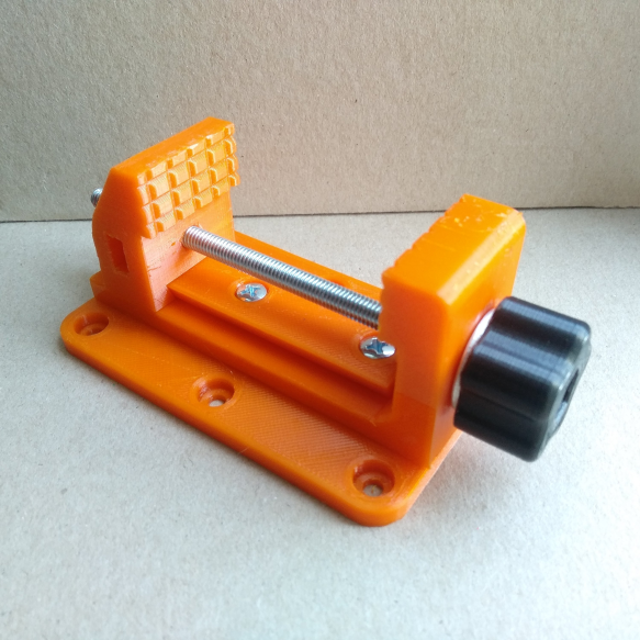 Free 3D file Mini Vise 🧑‍🔧・3D print design to download・Cults